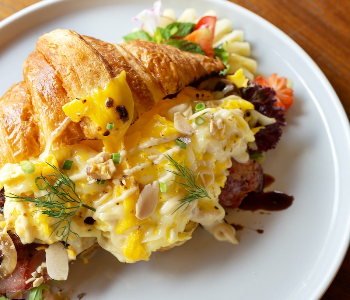 Dining – Adepa Resort